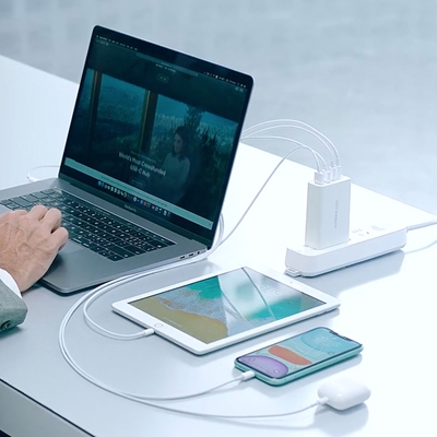 POOM | [HYPER] 하이퍼주스 HyperJuice 100W 초소형 멀티충전기