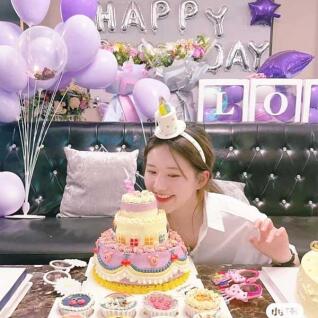 POOM | 1+1 생일파티 머리띠 케이크모자 파티용품