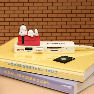 POOM | 스누피 USB허브 3.0 귀여운 캐릭터 5포트 C타입 리더기