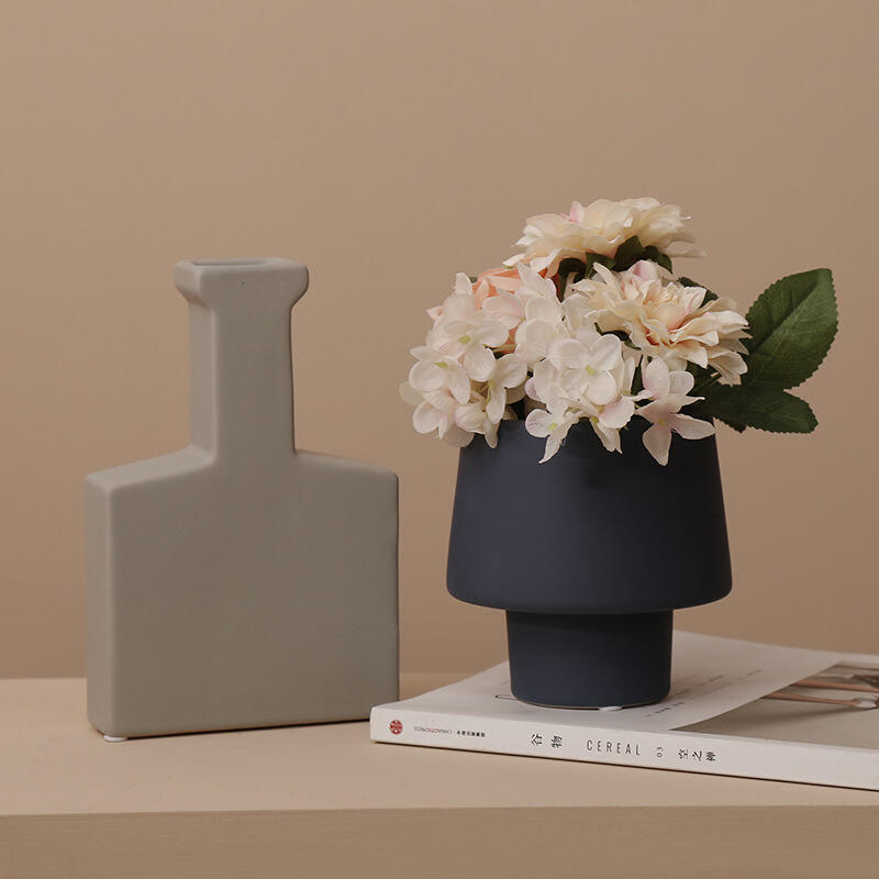 POOM | bookaz 세라믹 오브제 화병 3type 도자기 거실 인테리어