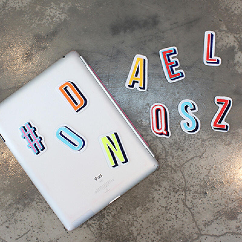 POOM | 이니셜 와펜스티커