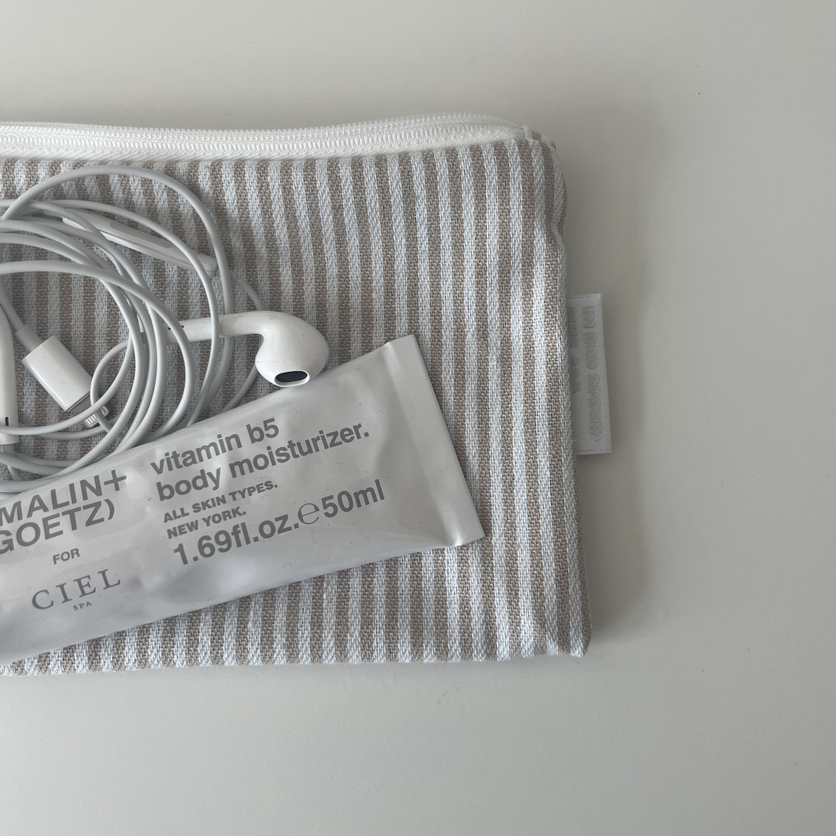 POOM | 쿨 스트라이프 파우치 (4 colors)