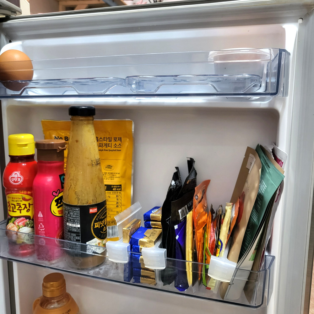POOM | 냉장고 문 칸막이 4P 정리 홀더 간편 수납