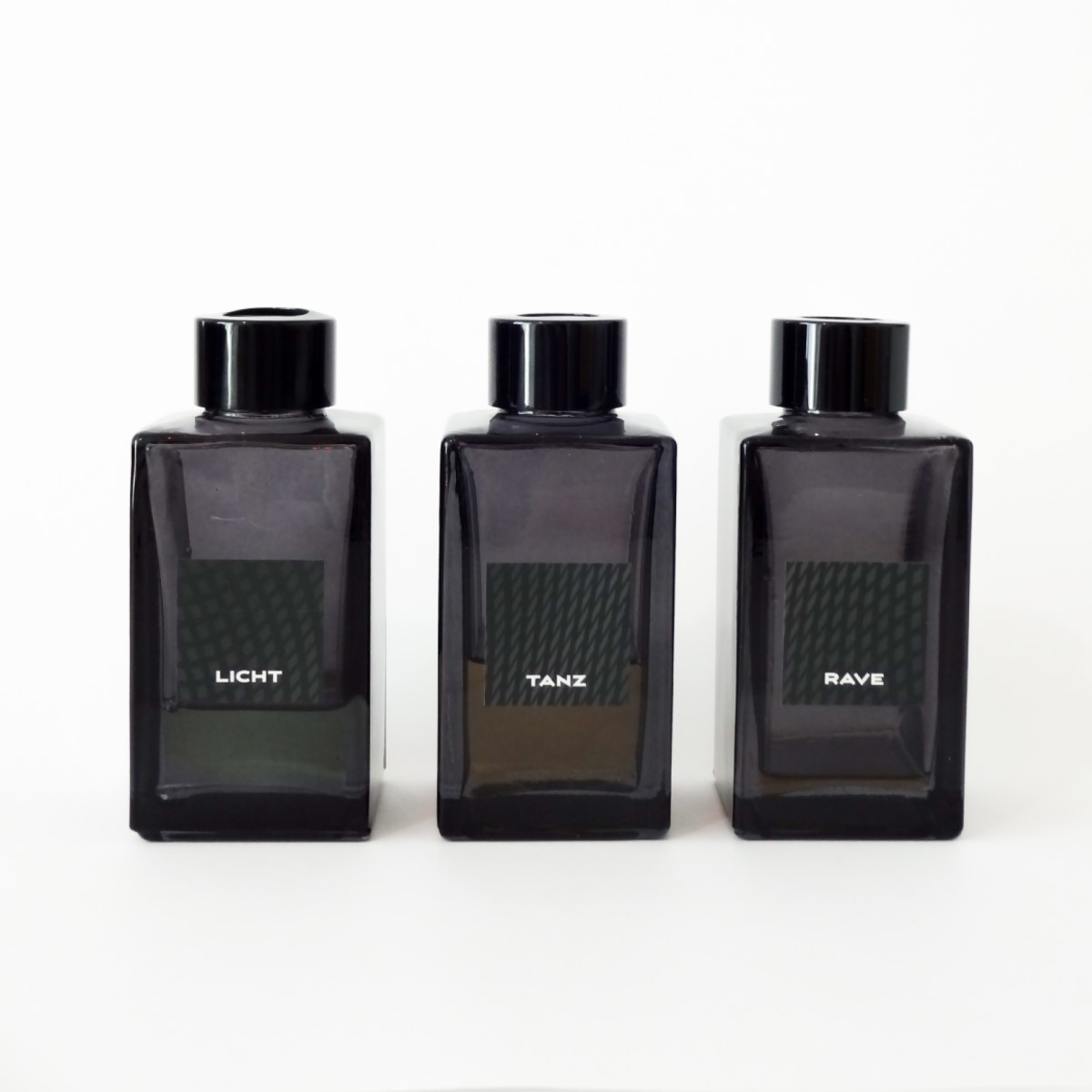 POOM | RAVE 100ml 스파이시 우디 머스크향 디퓨저