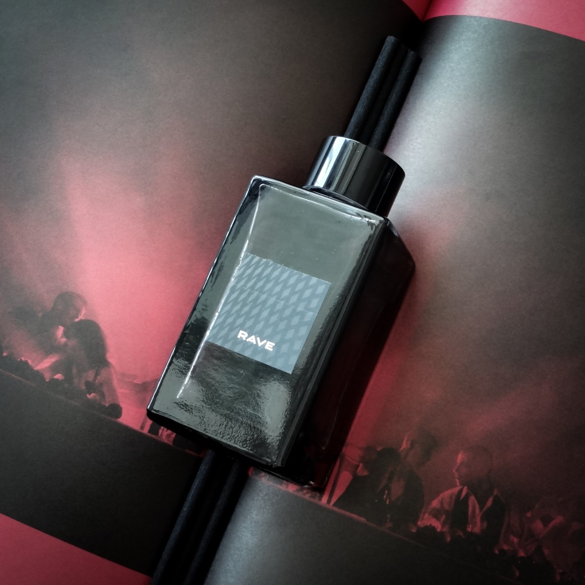 POOM | RAVE 100ml 스파이시 우디 머스크향 디퓨저