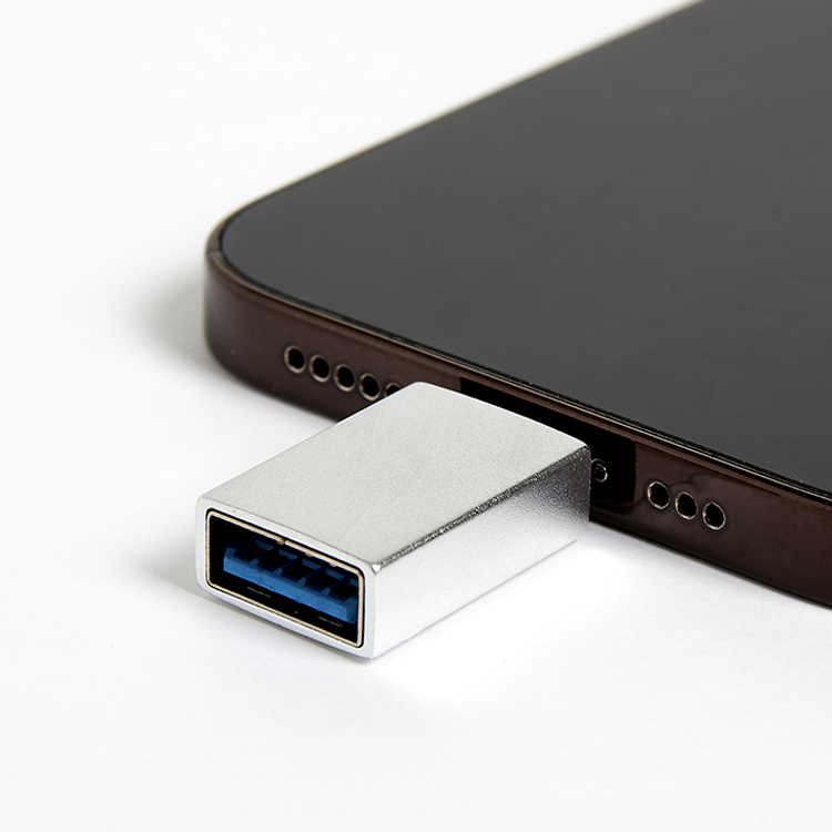 POOM | USB TO 8핀 젠더 (26025288)