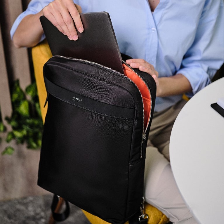 POOM | 타거스 15인치 노트북가방 TBB598GL 뉴포트 여성 백팩