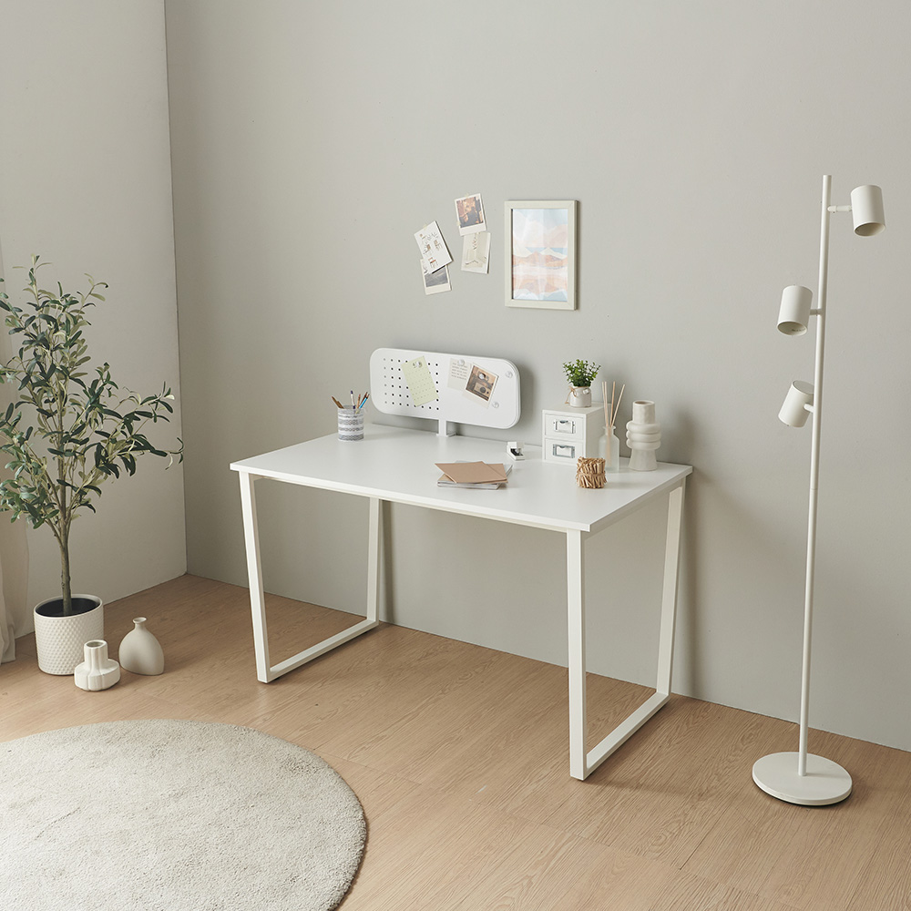 POOM | 아이비 깊이700 넓은학생책상 900x700 화이트/화이트