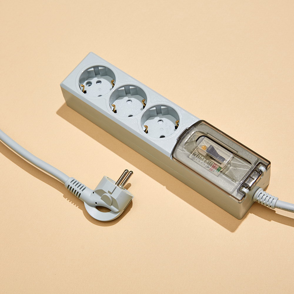 POOM | 3구 고용량멀티탭 접지 누전차단기 멀티콘센트 전선 (20A) 2M 3M 5M