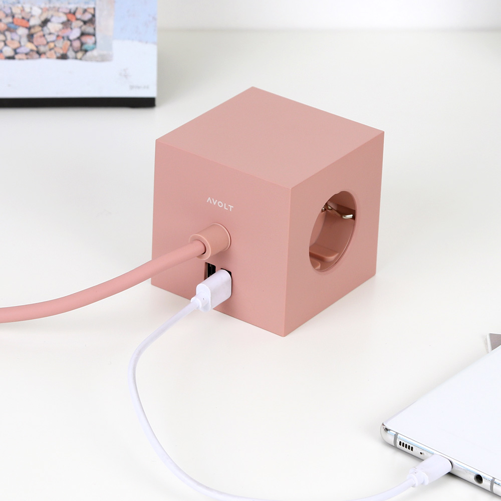 POOM | AVOLT 큐브 디자인 USB 인테리어 멀티탭 콘센트 3구 1.8M