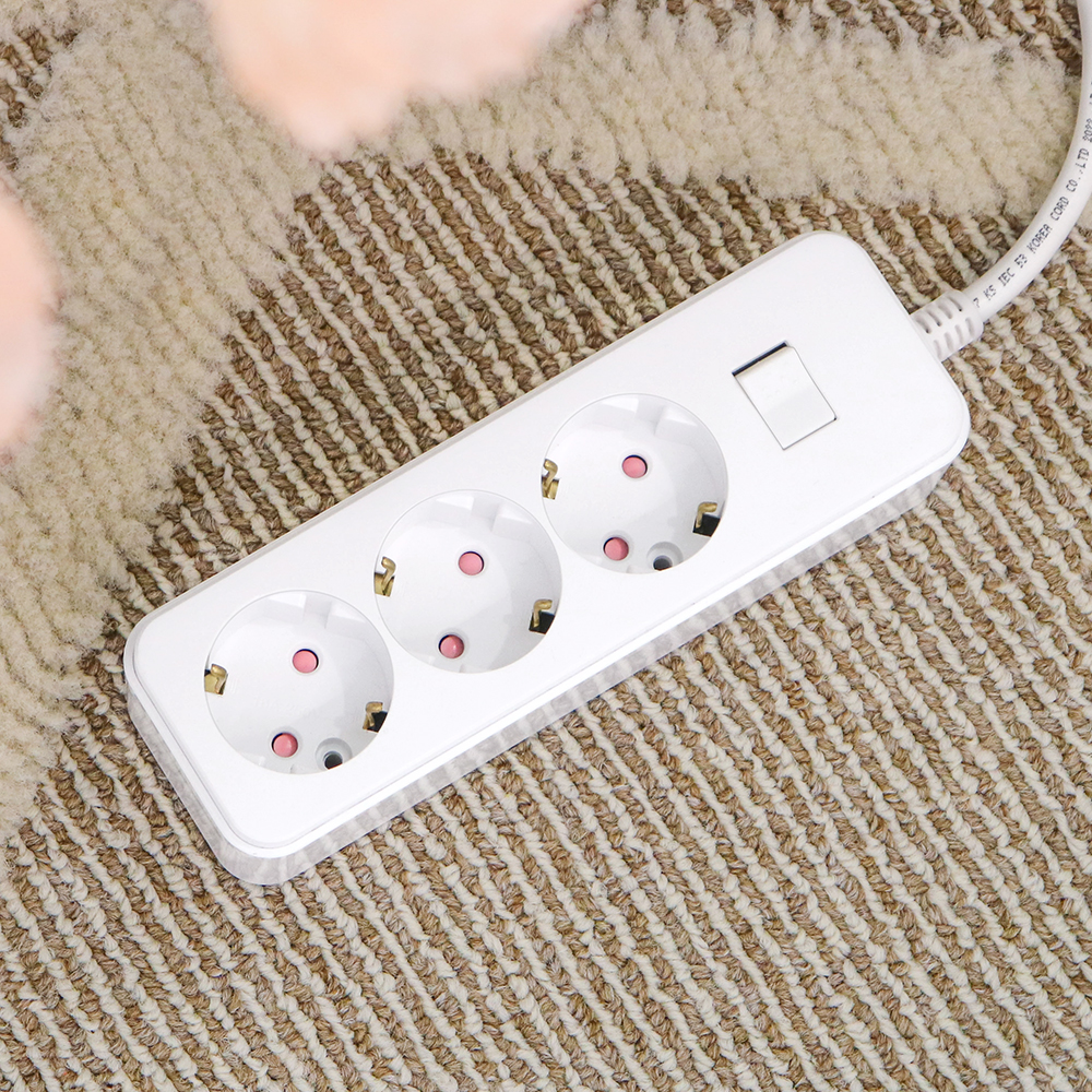 POOM | 더좋은 멀티탭 통합 과부하 스위치 3구 2M