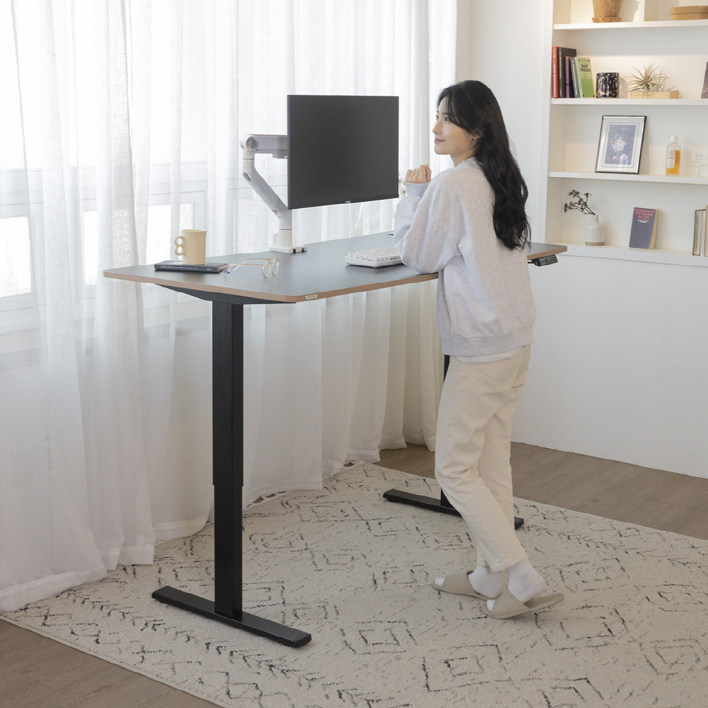 POOM | 핏쳐 E1 PLUS 전동식 모션 데스크 커스터마이징 1600