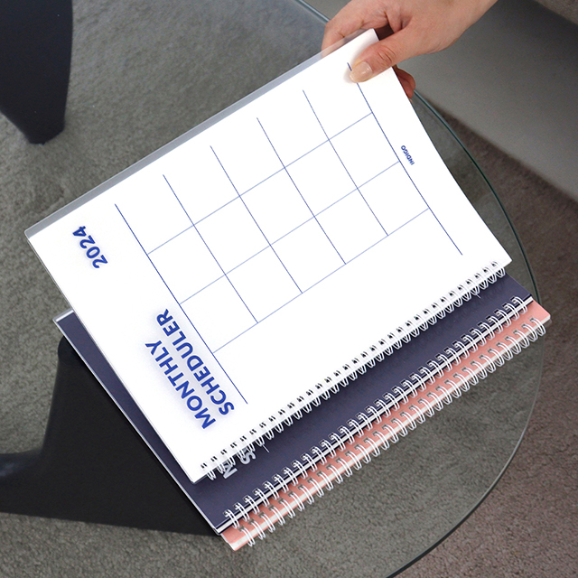 POOM | 2024 기본 A4 스프링 스케줄러 (날짜형 먼슬리)