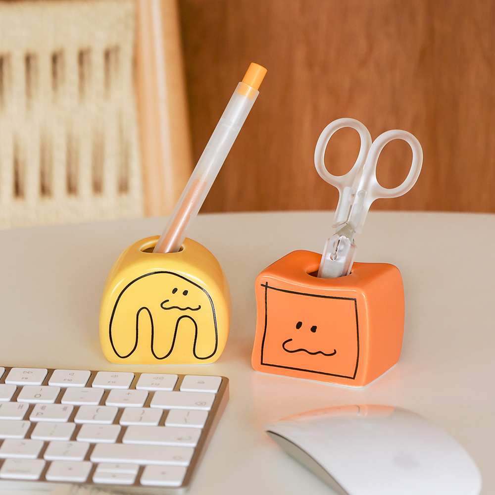 POOM | MonagustA 세라믹 칫솔 꽂이 세트