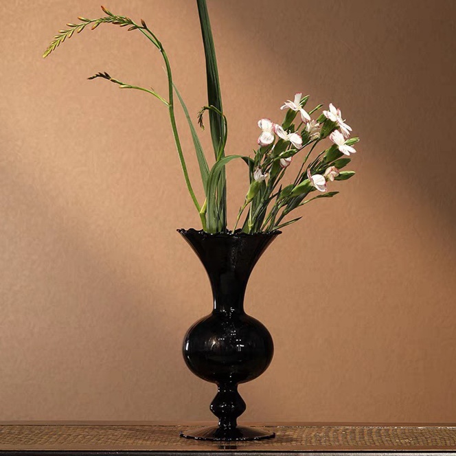 POOM | bookaz 북유럽 엔틱 블랙 화병