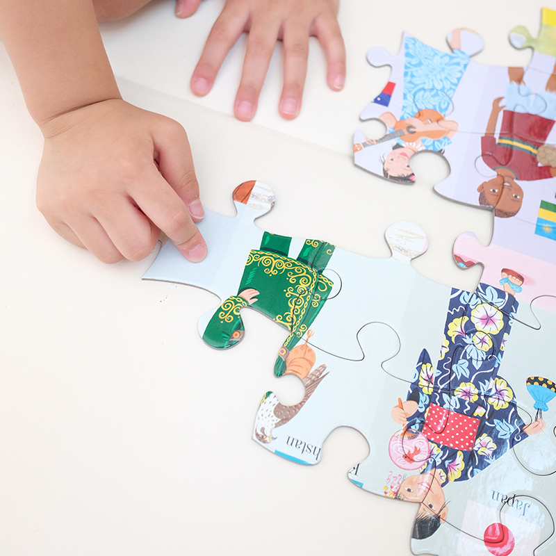 POOM | [공간27] 전세계 어린이들 100피스