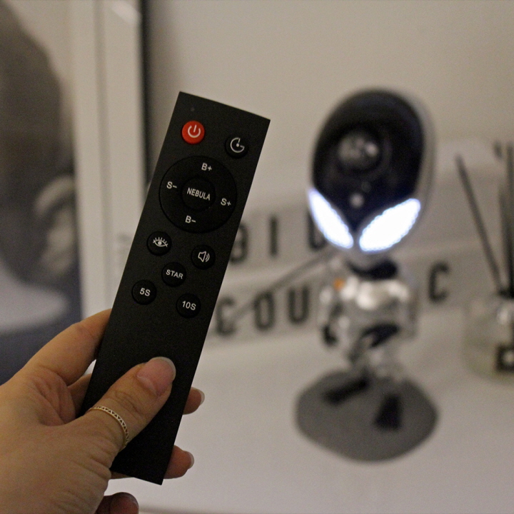 POOM | 썸잇 말하는 우주인 외계인 오로라 무드등 ST-8000