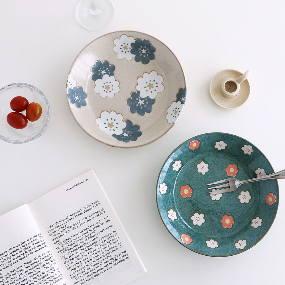 POOM | 일본산 노르딕 플라워 접시 2color 택1