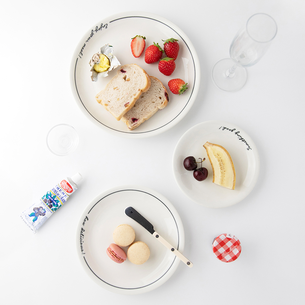 POOM | 일본산 레터링 원형접시 대 1p