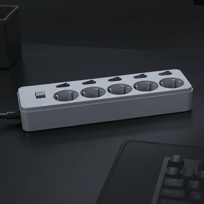 POOM | 더좋은 멀티탭 개별 스위치 과부하차단 5구 3M