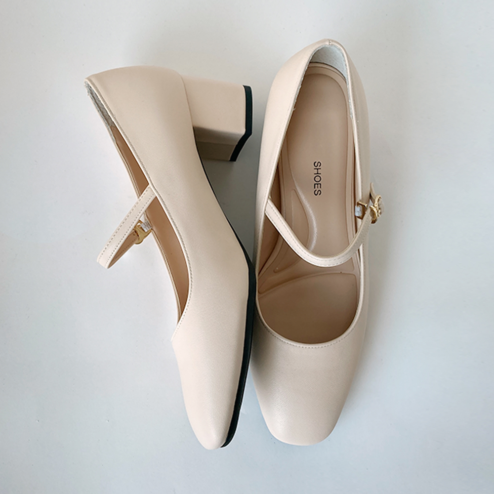 POOM | 베이지 스트랩 통굽 웨딩슈즈 5Cm (225-250)