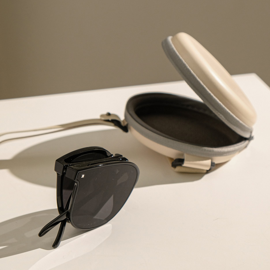 POOM | [파우치 증정]접이식 폴딩 빅 스퀘어 선글라스 UV400 3c