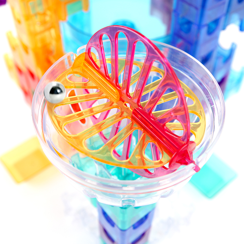 POOM | [공간27] 큐바메이즈2.0 얼티밋스턴트 마블런