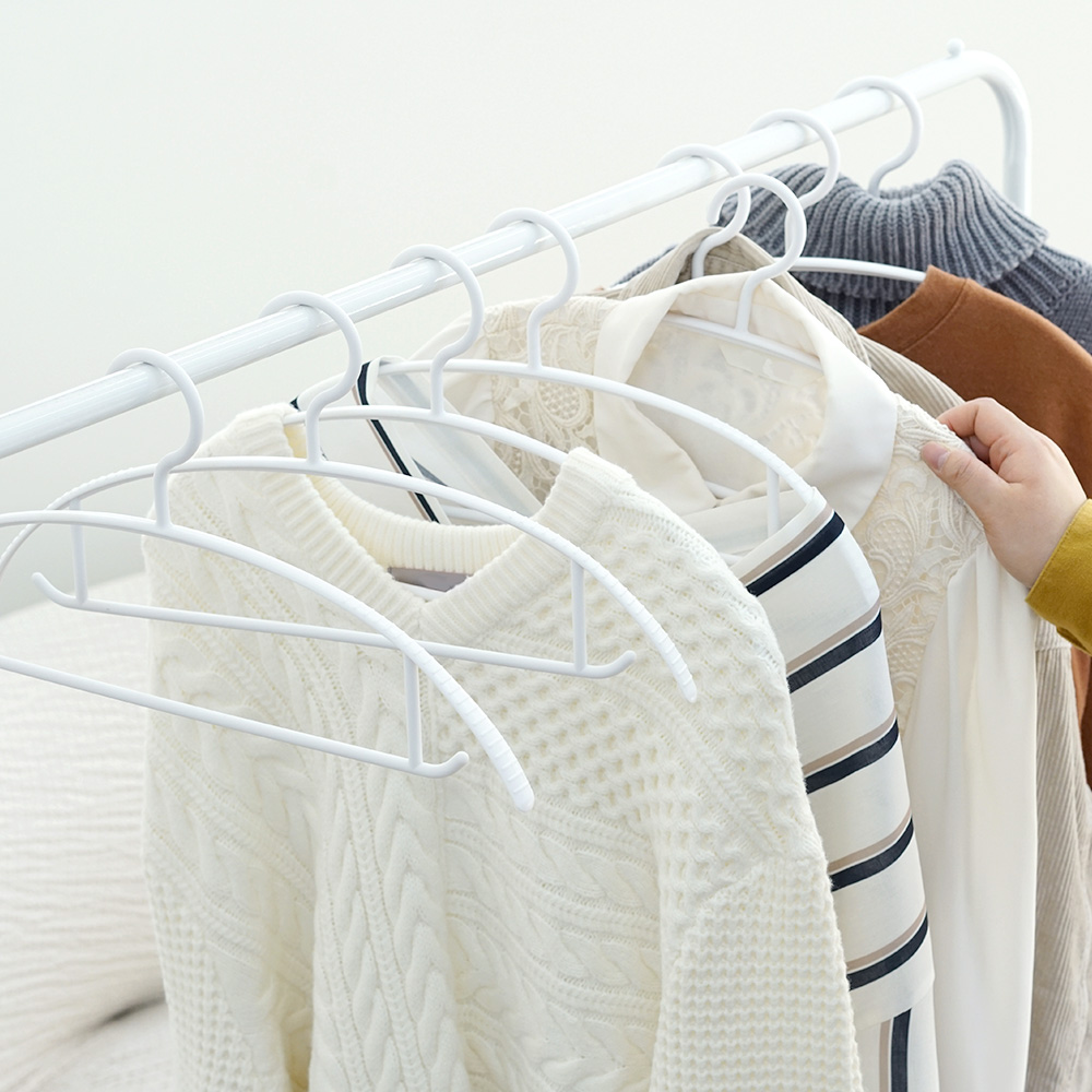 POOM | 럭스 어깨뿔 방지 논슬립 옷걸이 50P (5color)