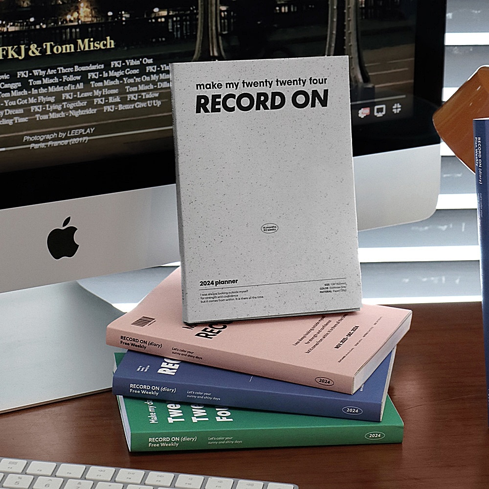 POOM | [아이코닉] 2024 레코드온 다이어리 프리위클리 B6