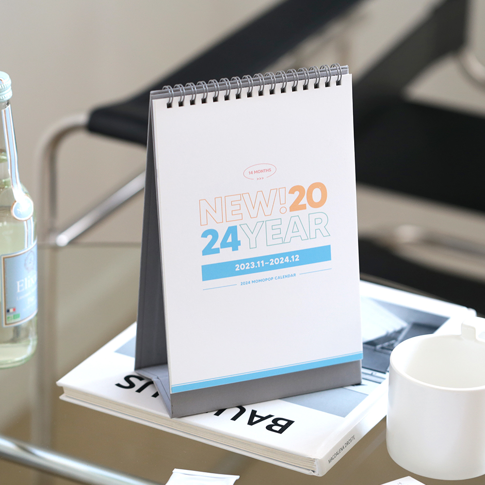 POOM | 2024년 모모팝 심플 탁상 달력 슬림