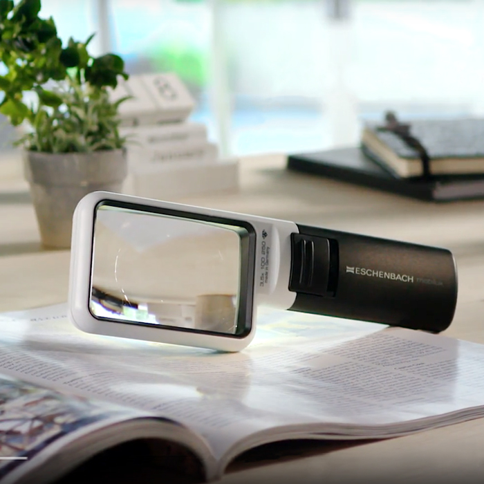 POOM | 에센바흐 모빌룩스 3.5배율 LED조명 사각 돋보기 15113