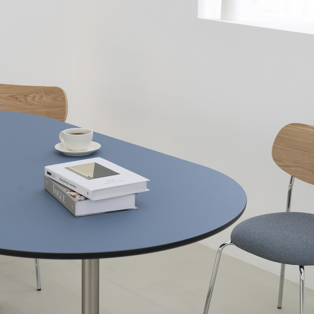 POOM | [FENIX] 라르고 1700 원형 블랙우드 테이블