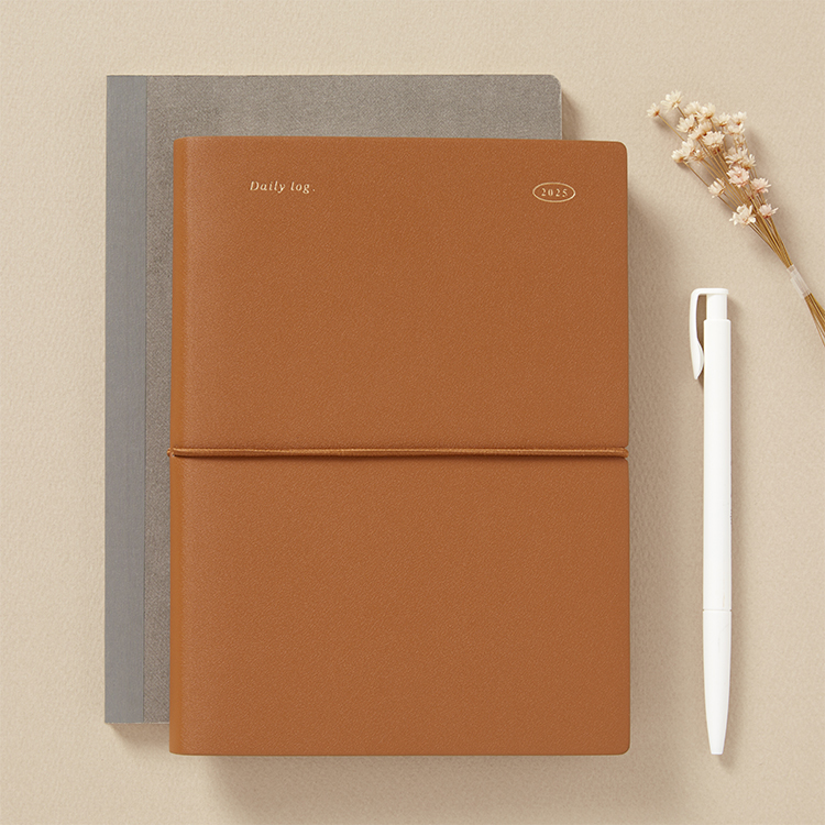 POOM | 2025 브라운 daily log 다이어리 (04013491)