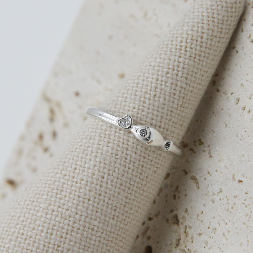 POOM | 스터츠 925실버 하트 행운 물고기 우정 애끼 반지