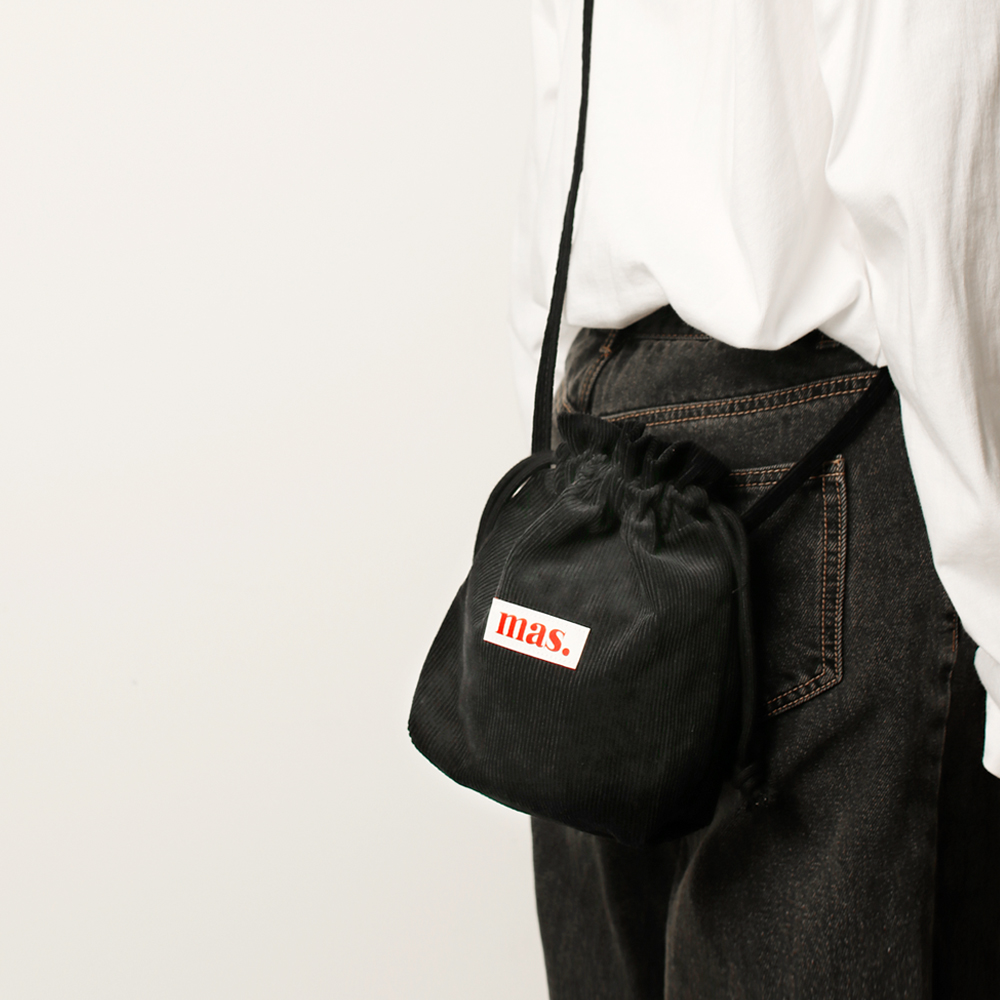 POOM | String cross bag_Corduroy Black Navy